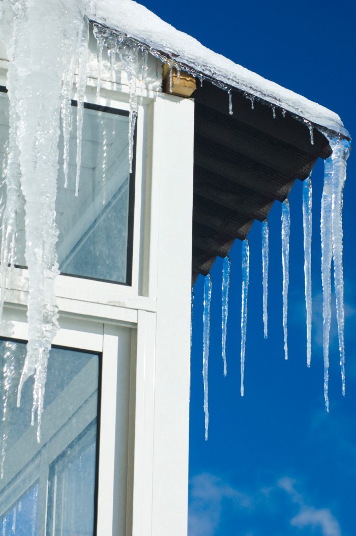 Learn About Ice Dams & Icicles | GreenHomes America